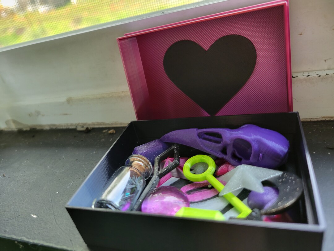 Harpy Treasure Box, Pink & Black. Witch Confetti, Crowcore, Crystal Mix ...