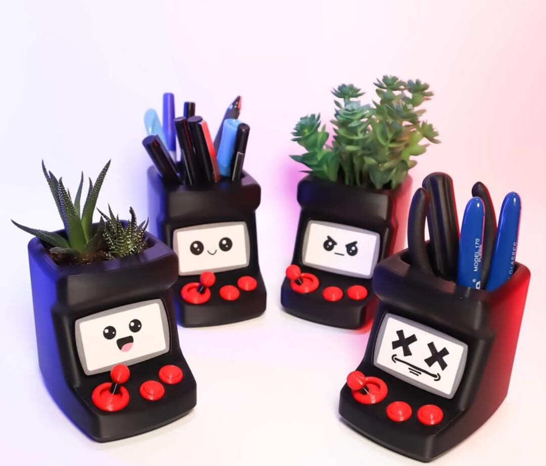 Retro Arcade Desk Buddy - Office Organiser - Stationary Pen Holder ...