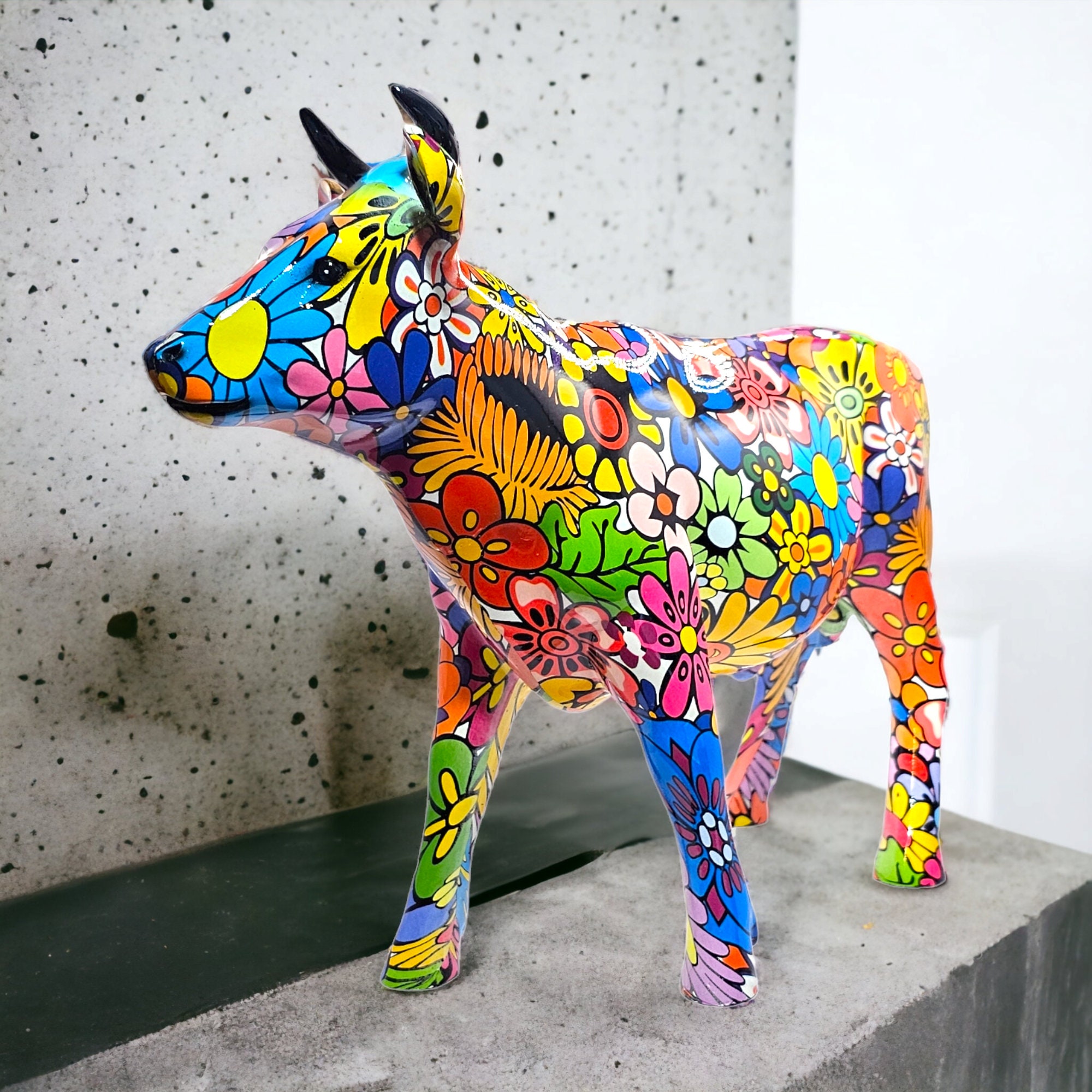 Coolest Cow Statue Sculptures, Art Decor, Desktop Artwork Crafts, Resin ...