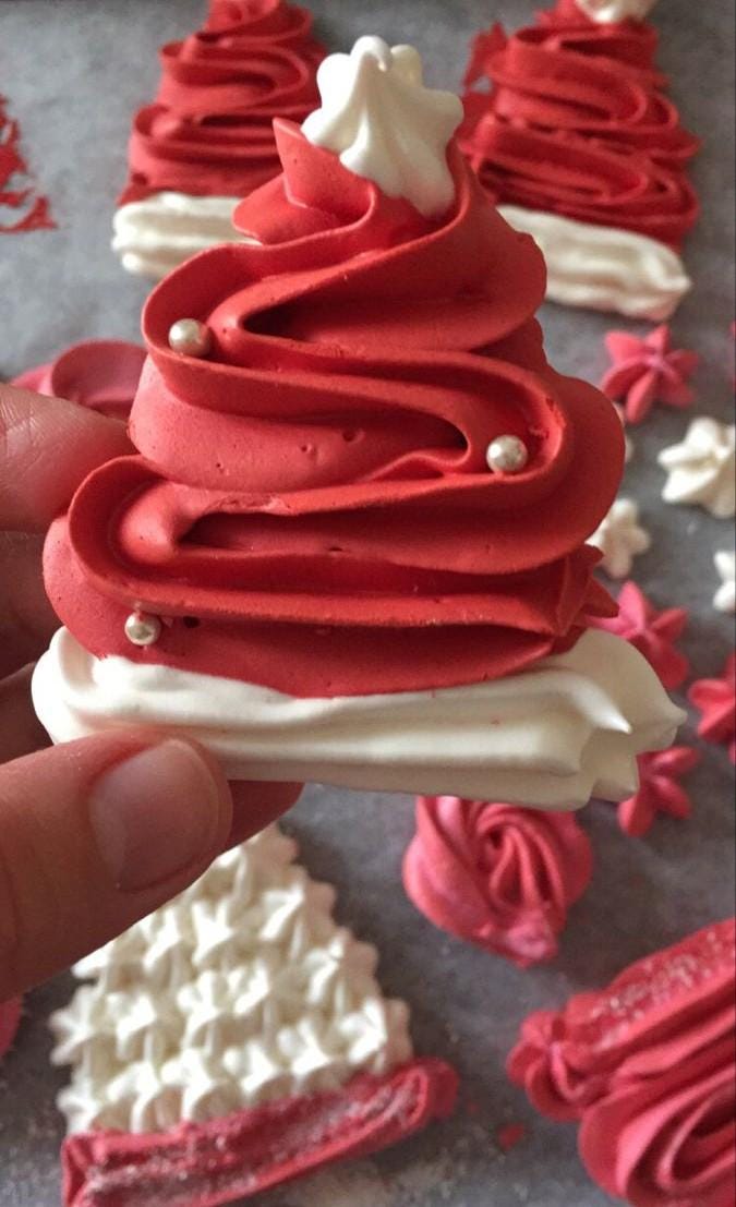 Handmade Christmas Meringues "santa's Hat" - 3 Pieces - Etsy