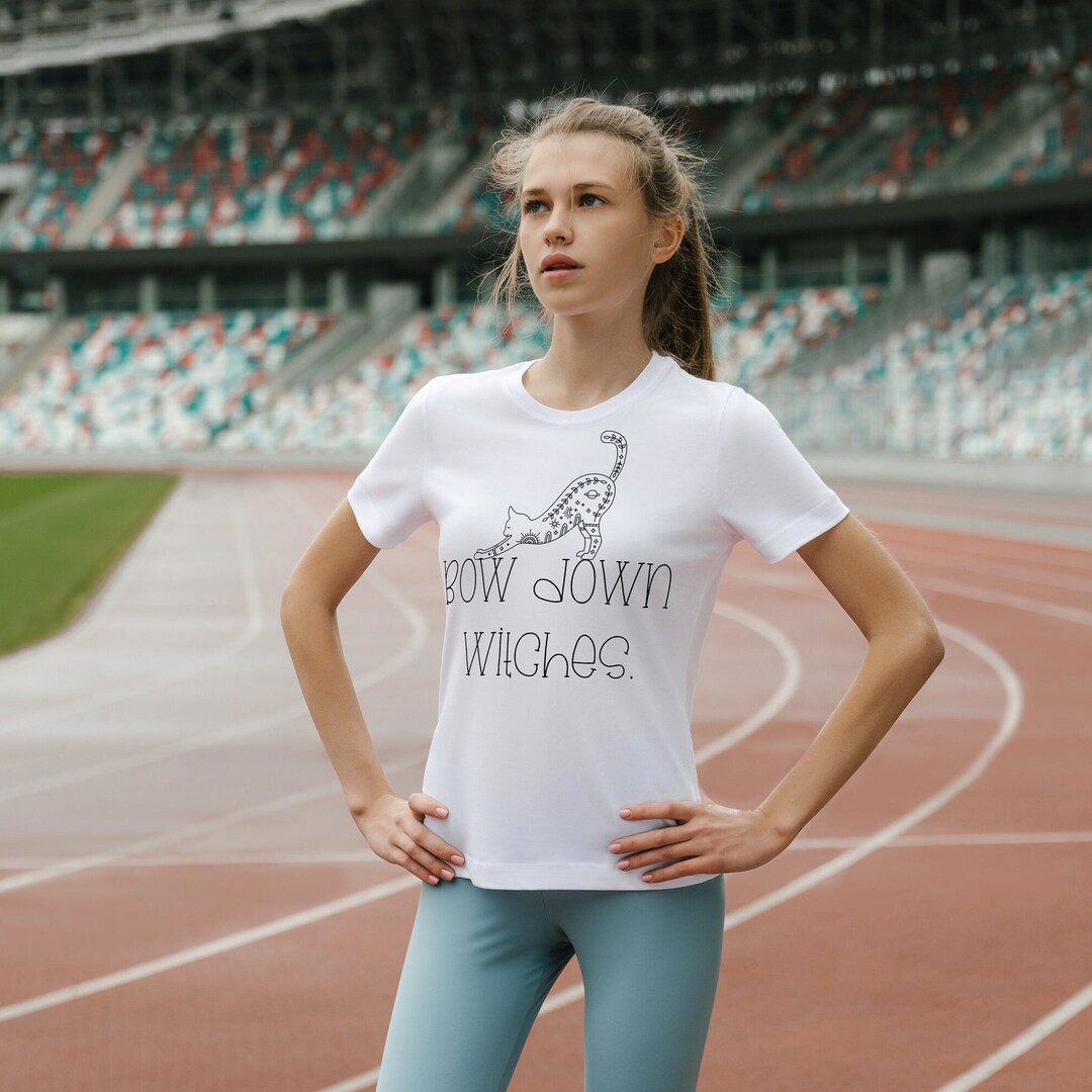 Halloween Cat bow Down Witches Tee, Simple Halloween Graphic Tee ...