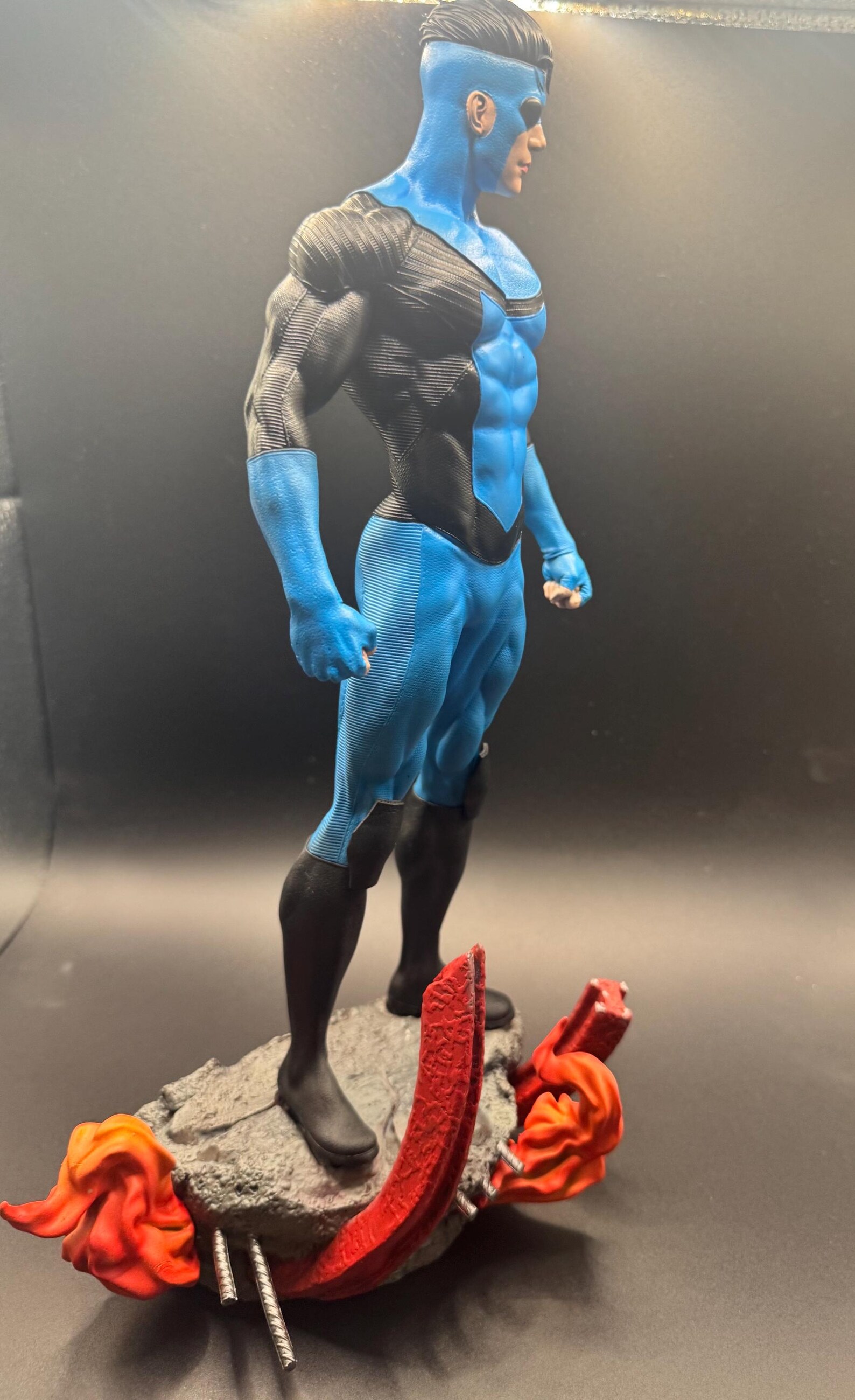 1/6 Scale Invincible Statue Blue Suit Variant Collectible - Etsy UK