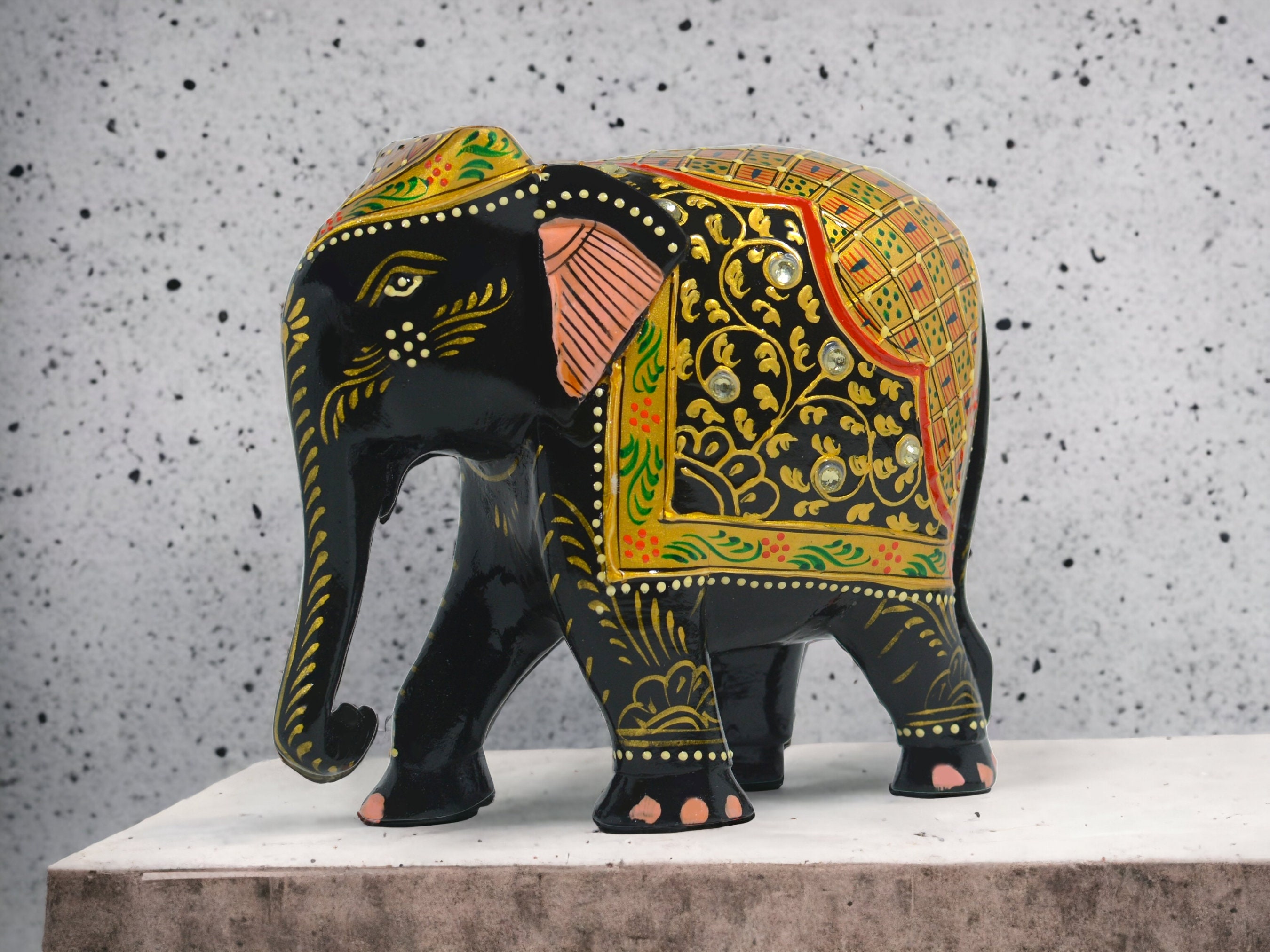 Painted Elephant Statue Showpiece Wooden Figurine Handcrafted for Home Office Desk /wooden ...