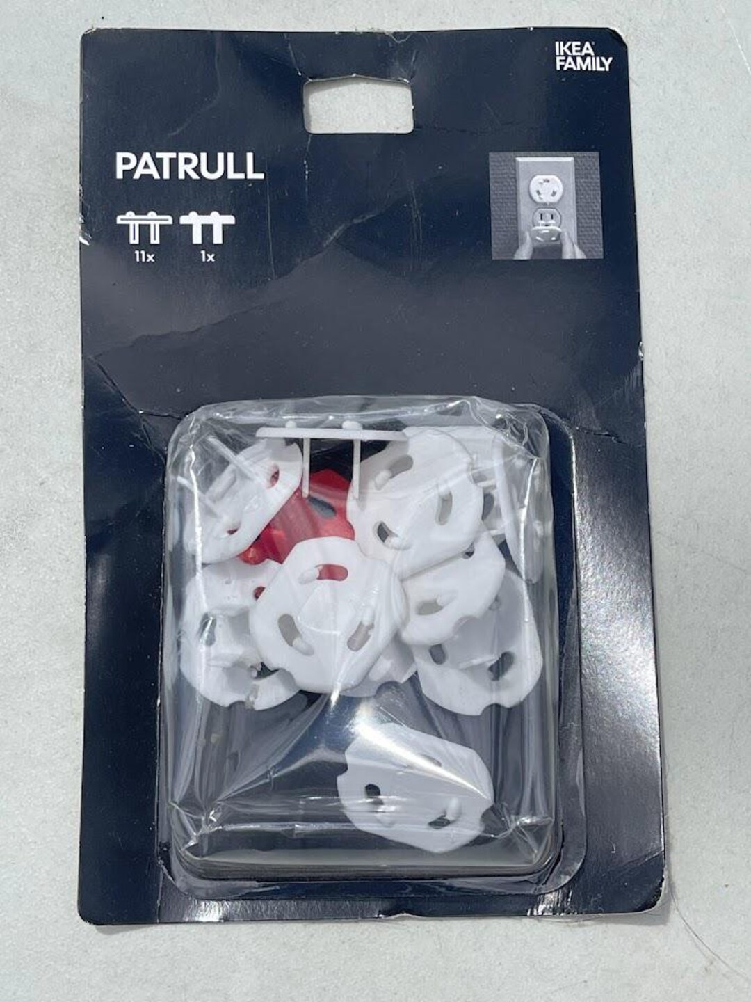 IKEA Family Electrical Outlet Safety Covers 12 Pack - 11 White, 1 Red ...