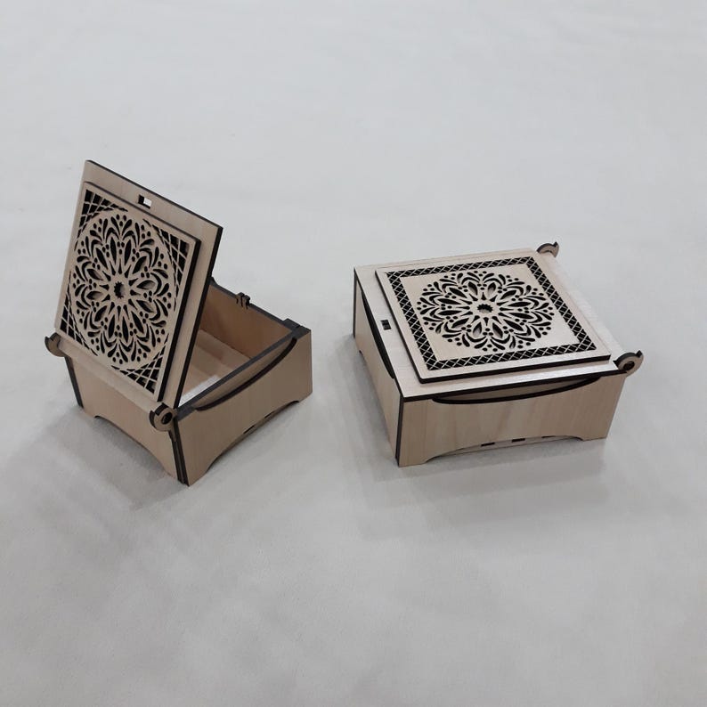 Laser Cut Wooden Gift Box With Flapping Lid in 2 Different Size, 3mm 1 ...