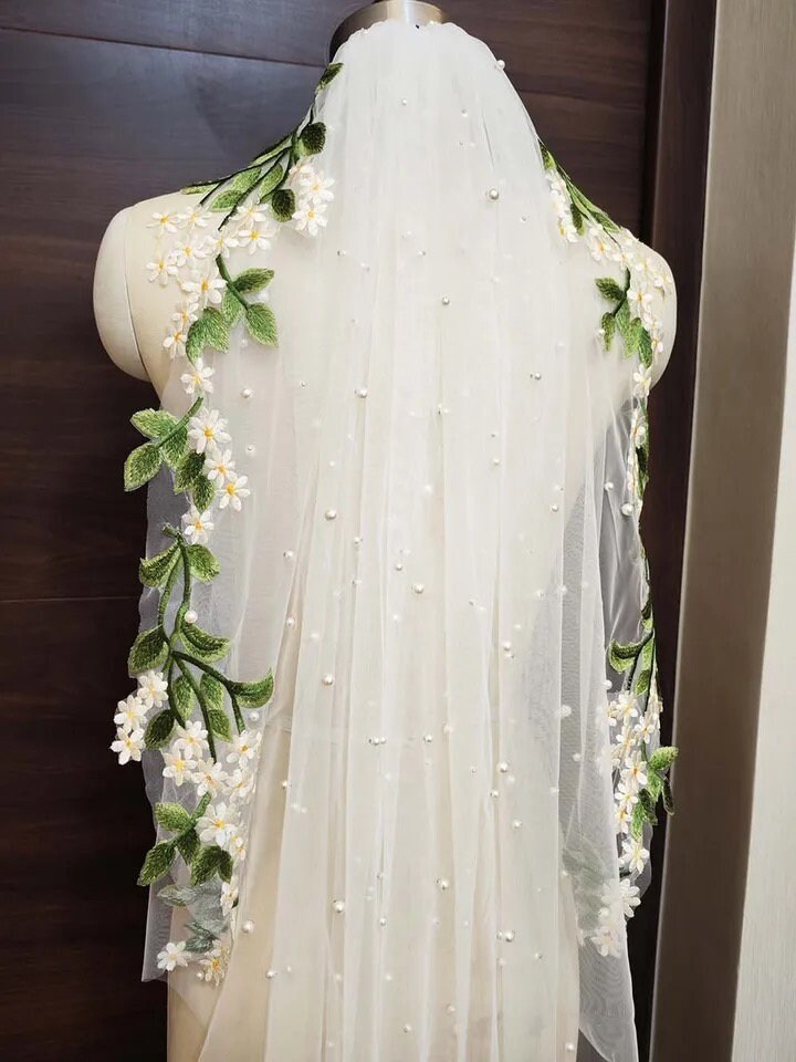 Gorgeous Floral Wedding Veil With Pearls, Green Bridal Tulle Veil, 1 ...