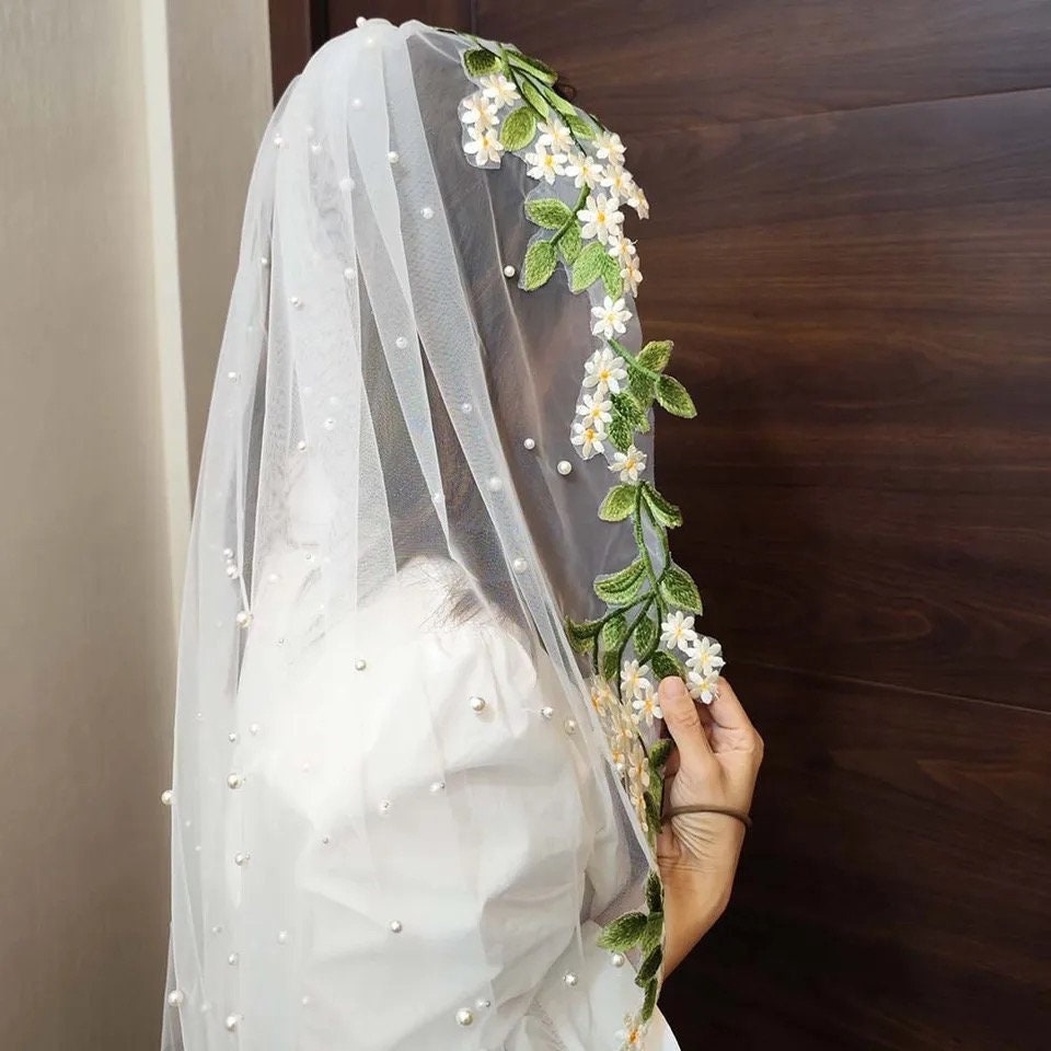 Gorgeous Floral Wedding Veil With Pearls, Green Bridal Tulle Veil, 1 ...