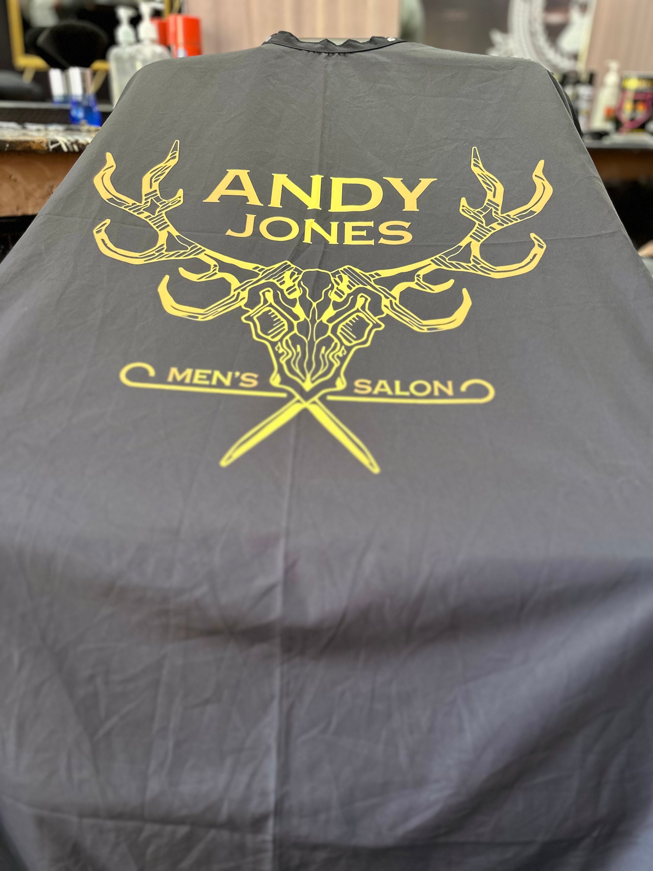 Personalized Hair Salon Cutting Capes , Custom Barbershop Capes With ...