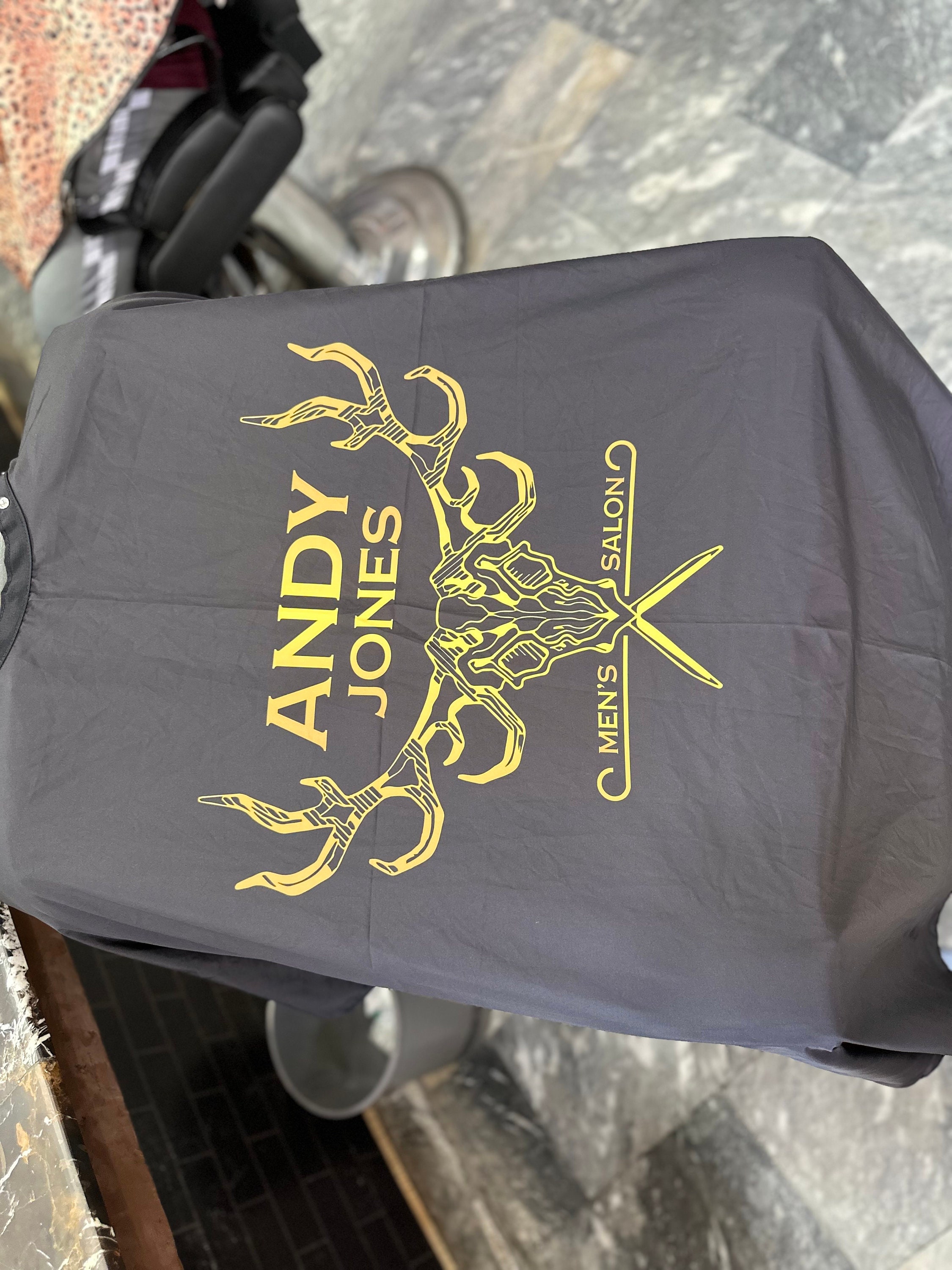 Personalized Hair Salon Cutting Capes , Custom Barbershop Capes With ...