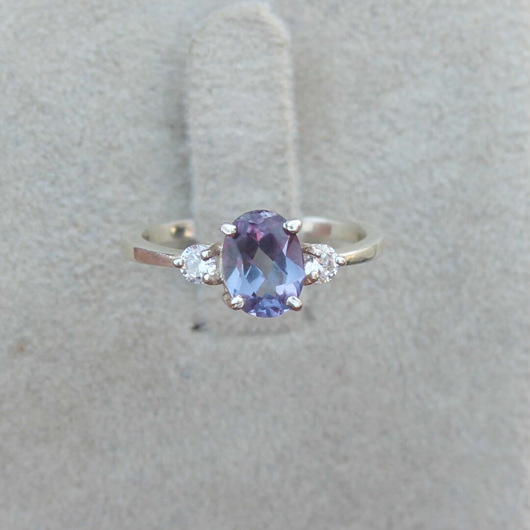 Dainty Alexandrite Ring, Handmade Vintage Ring, Purple Blue Magic Ring ...