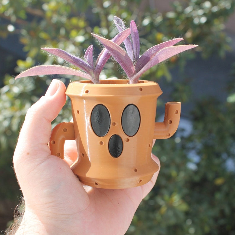 Animal Crossing Lloid Gyroid Succulent Planter, New Horizons Cute ...
