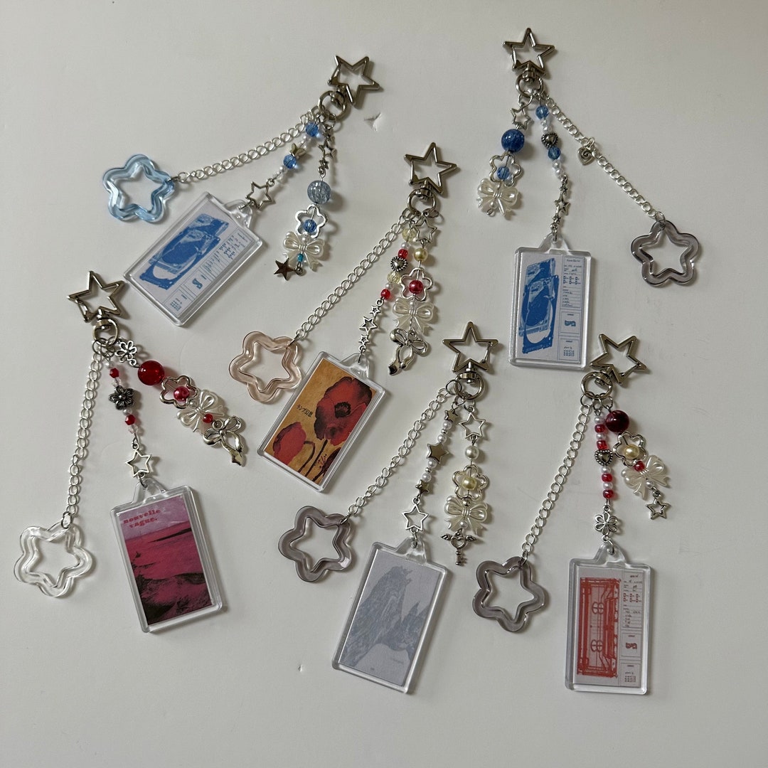 Handmade Wave to Earth & Lamp Album Keychains - Etsy