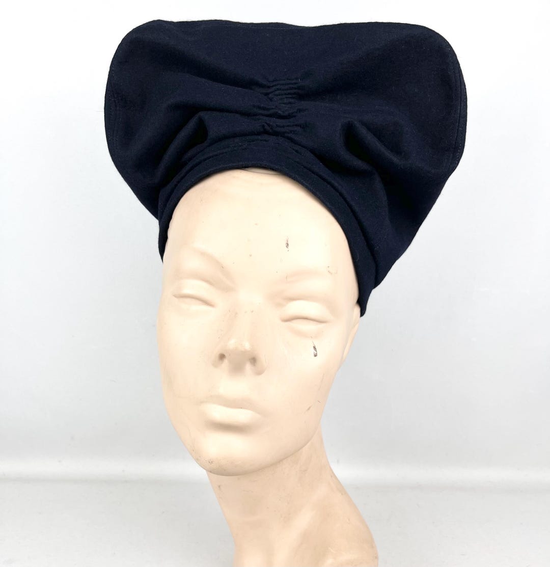 Incredible Original 1940's Midnight Blue Felt Turban Hat by Lincoln ...