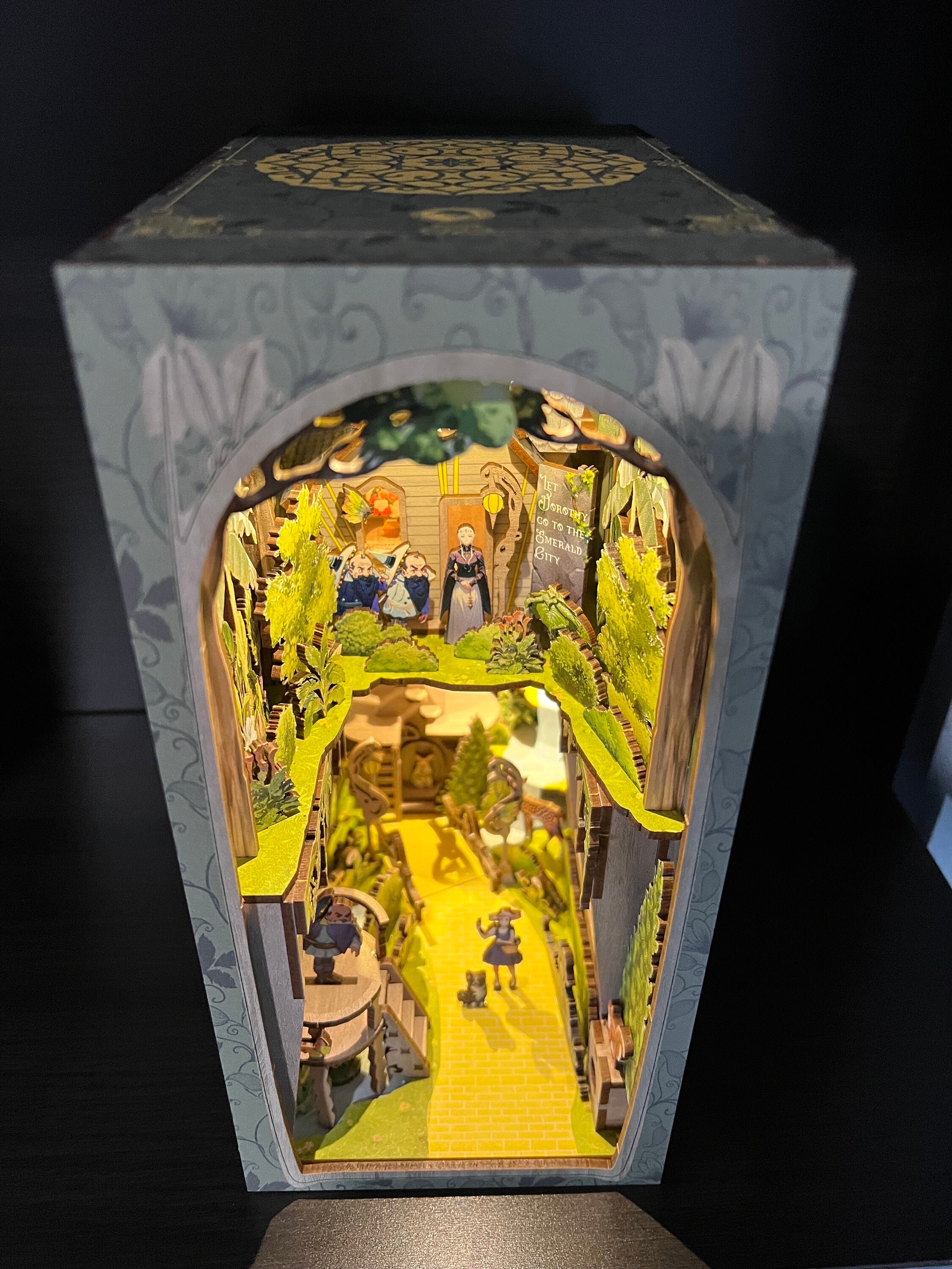 FINISHED Book Nook: the Wizard of Oz with Dust Cover and - Etsy