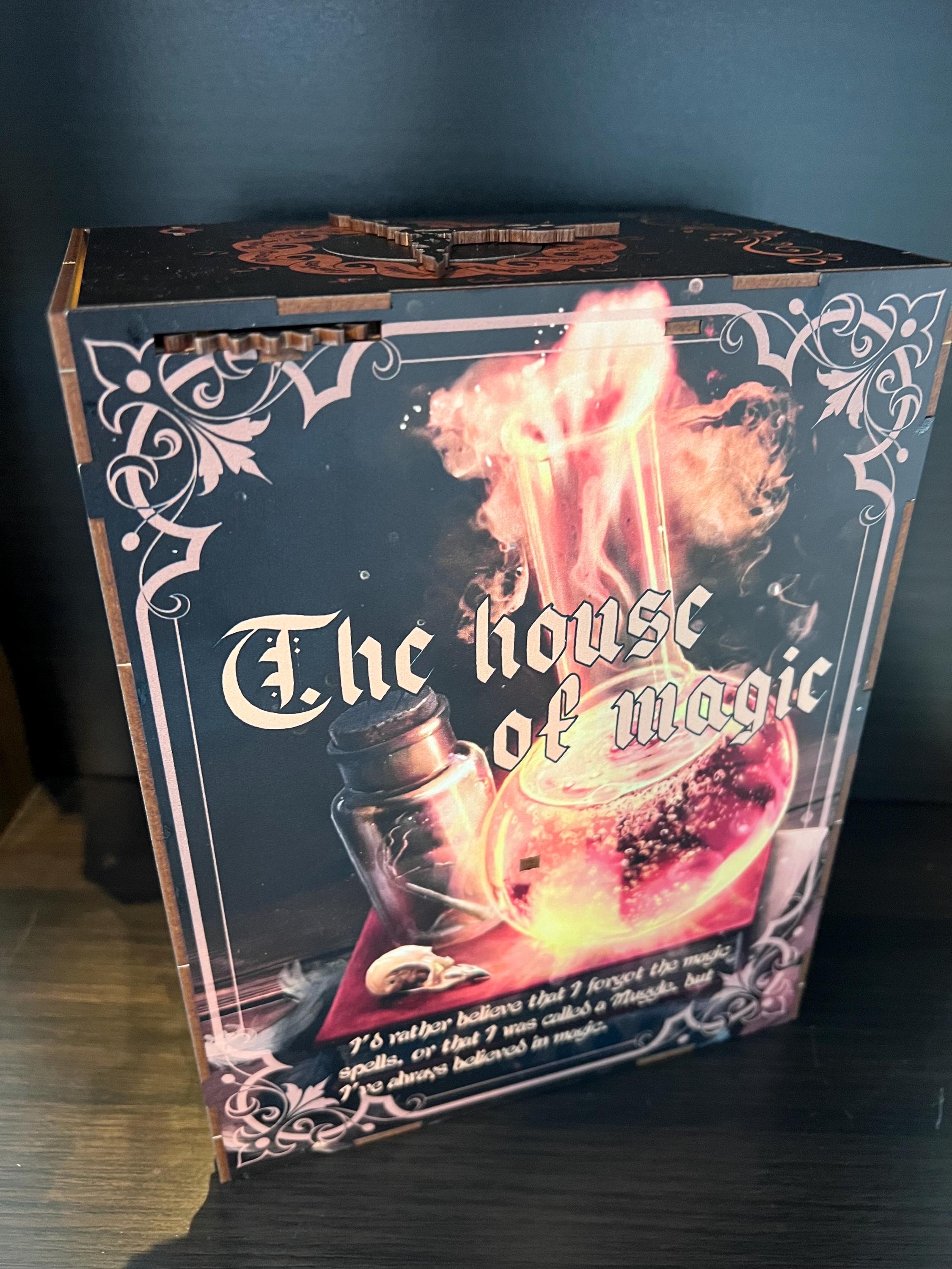 COMPLETED Book Nook: the House of Magic With Dust Cover + Touch ...
