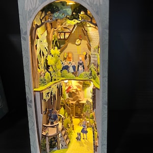 FINISHED Book Nook: the Wizard of Oz with Dust Cover and - Etsy