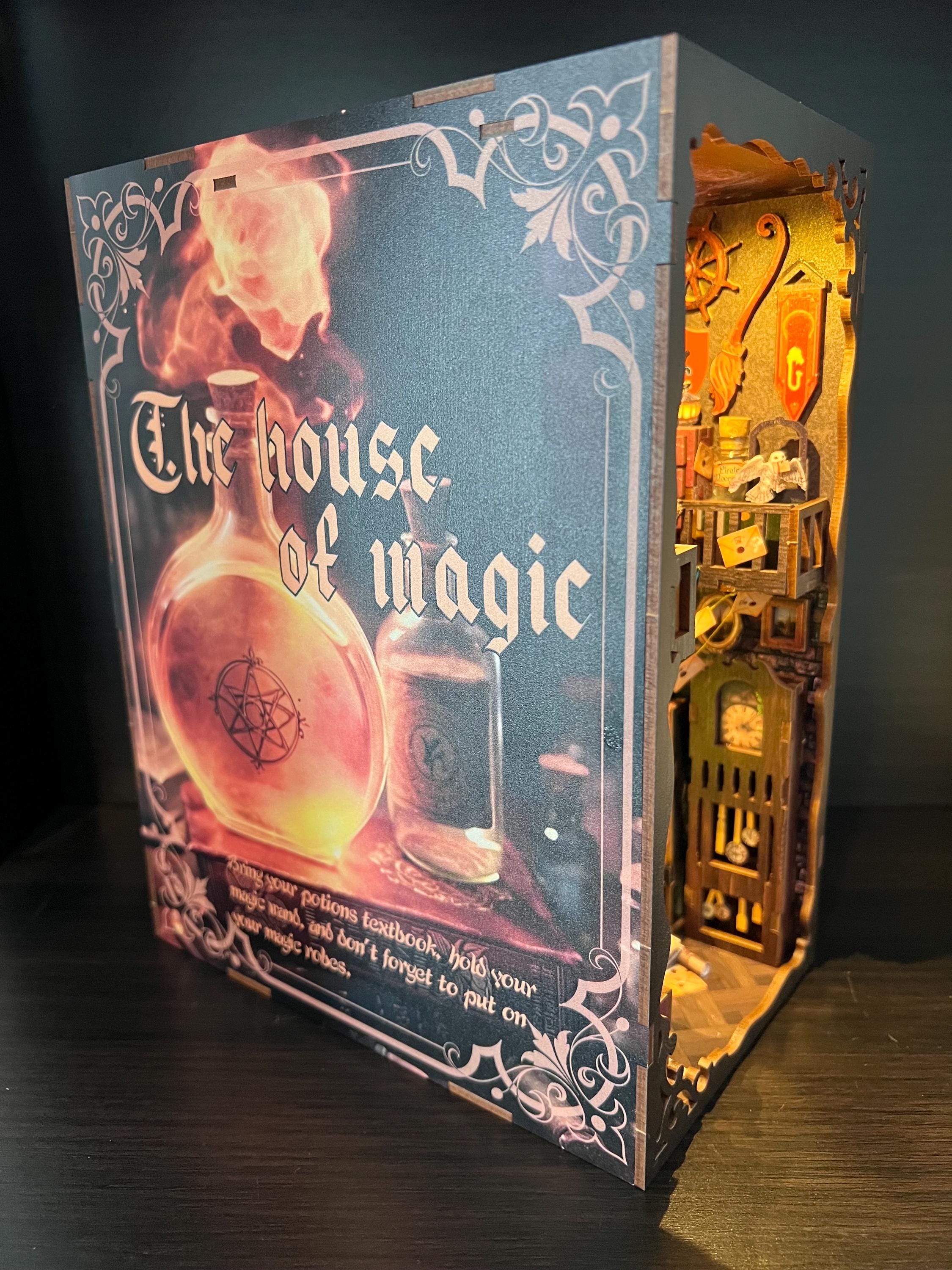COMPLETED Book Nook: the House of Magic With Dust Cover + Touch ...