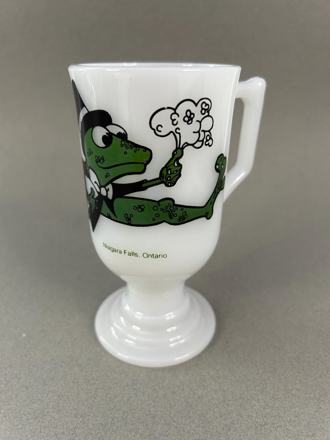 Vintage Milk Glass Pedestal Mug, Niagara Falls Souvenir, Ontario Canada ...
