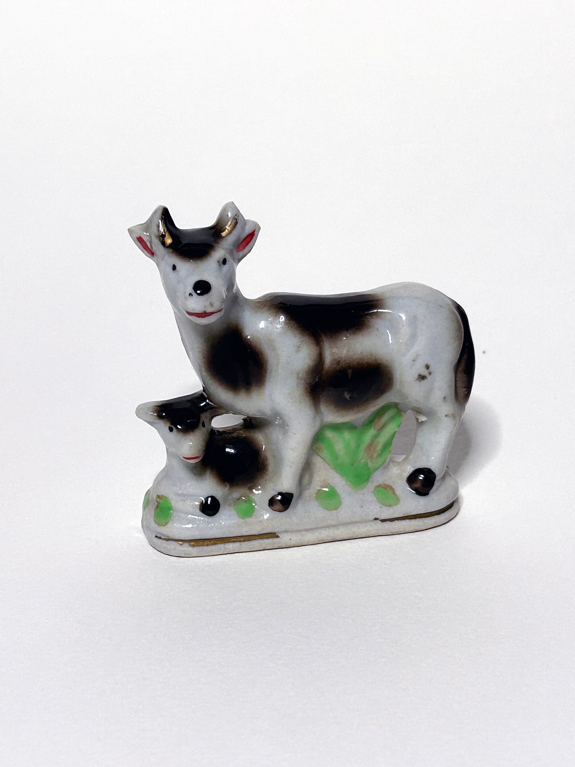 Vintage Cow and Calf Ceramic Figurine - Etsy