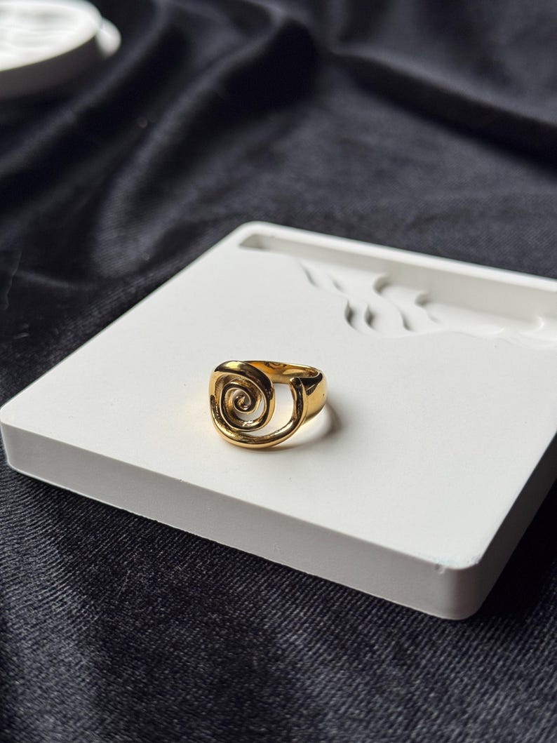 Spiral Form Ring | 18K Gold | Stainless Steel - Etsy