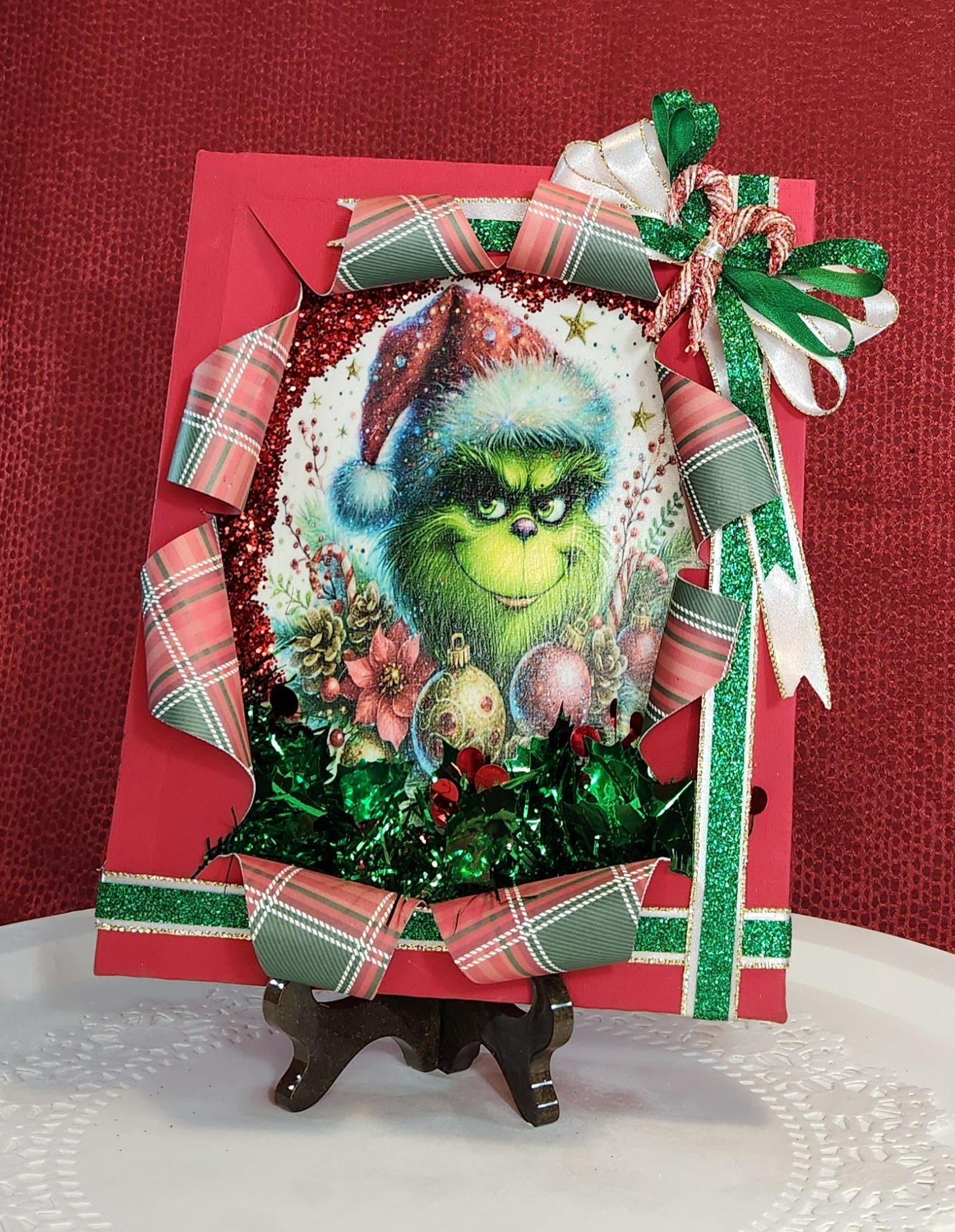Busted Canvas Art, Grinch With Ornaments 8x10 Frame - Etsy
