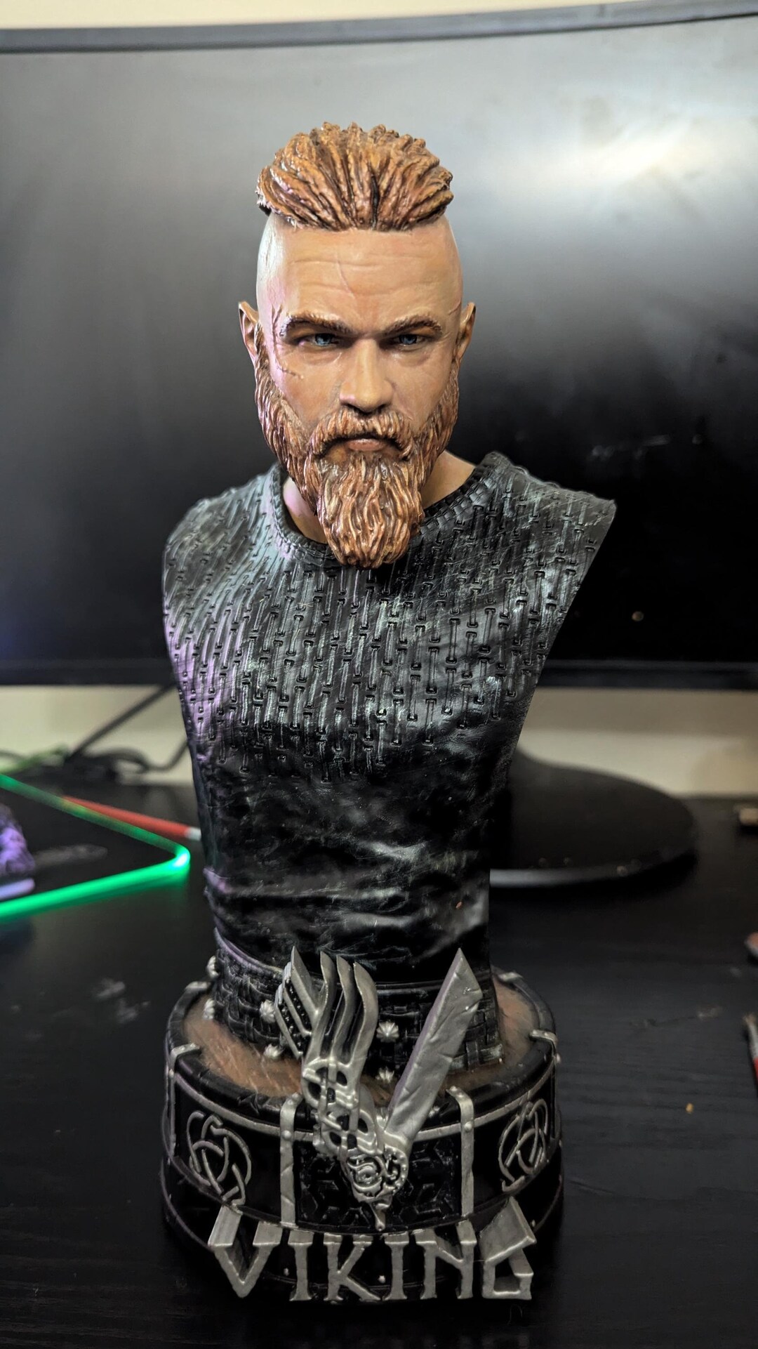 Bust Ragnar Lothbrok Vikings Legendary - Etsy