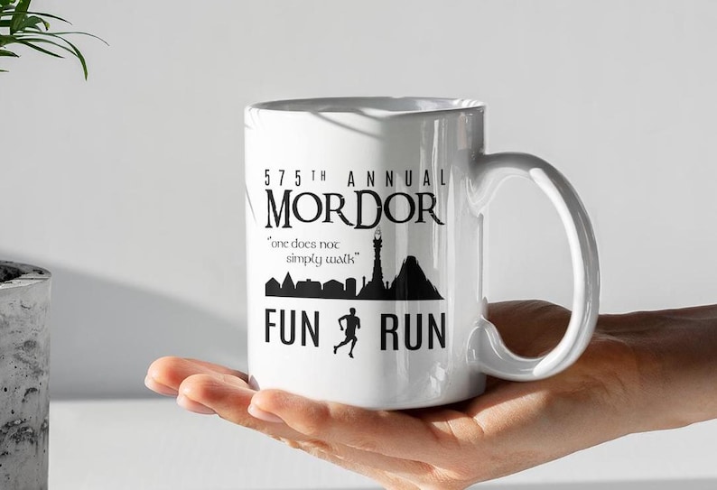 Mordor Fun Run Mug: Lord of the Rings Fan Gift - Etsy