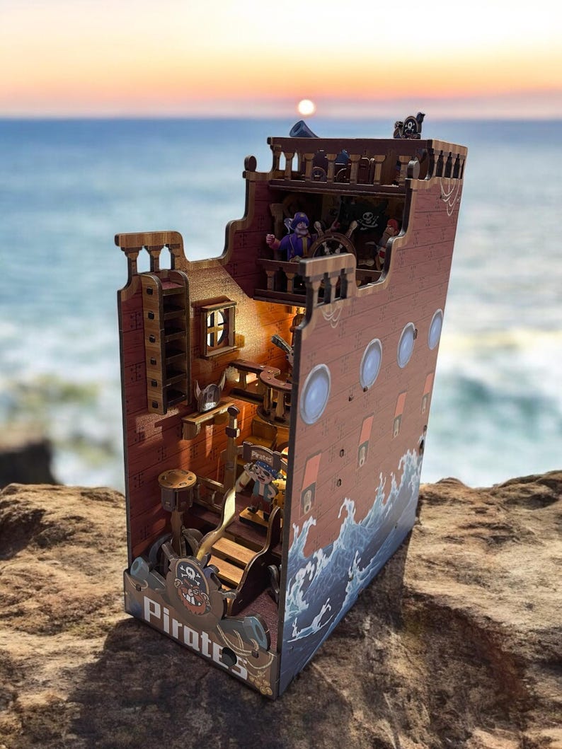 Kids Pirate Adventure Book Nook – Ready-to-display Diorama | Light-up ...