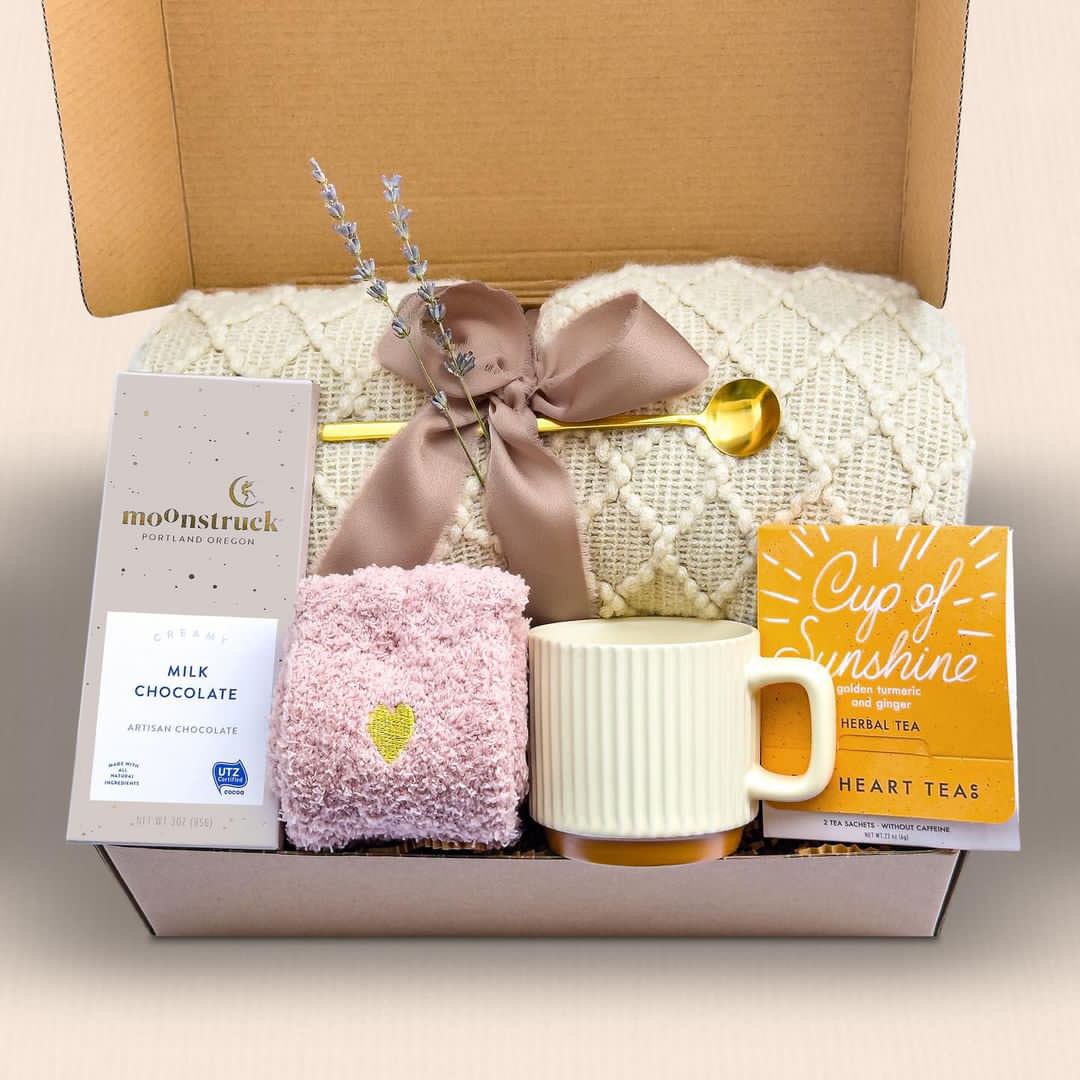 Classy Gift Basket for Women, Cozy Gift Box With Blanket, Socks, Candle ...