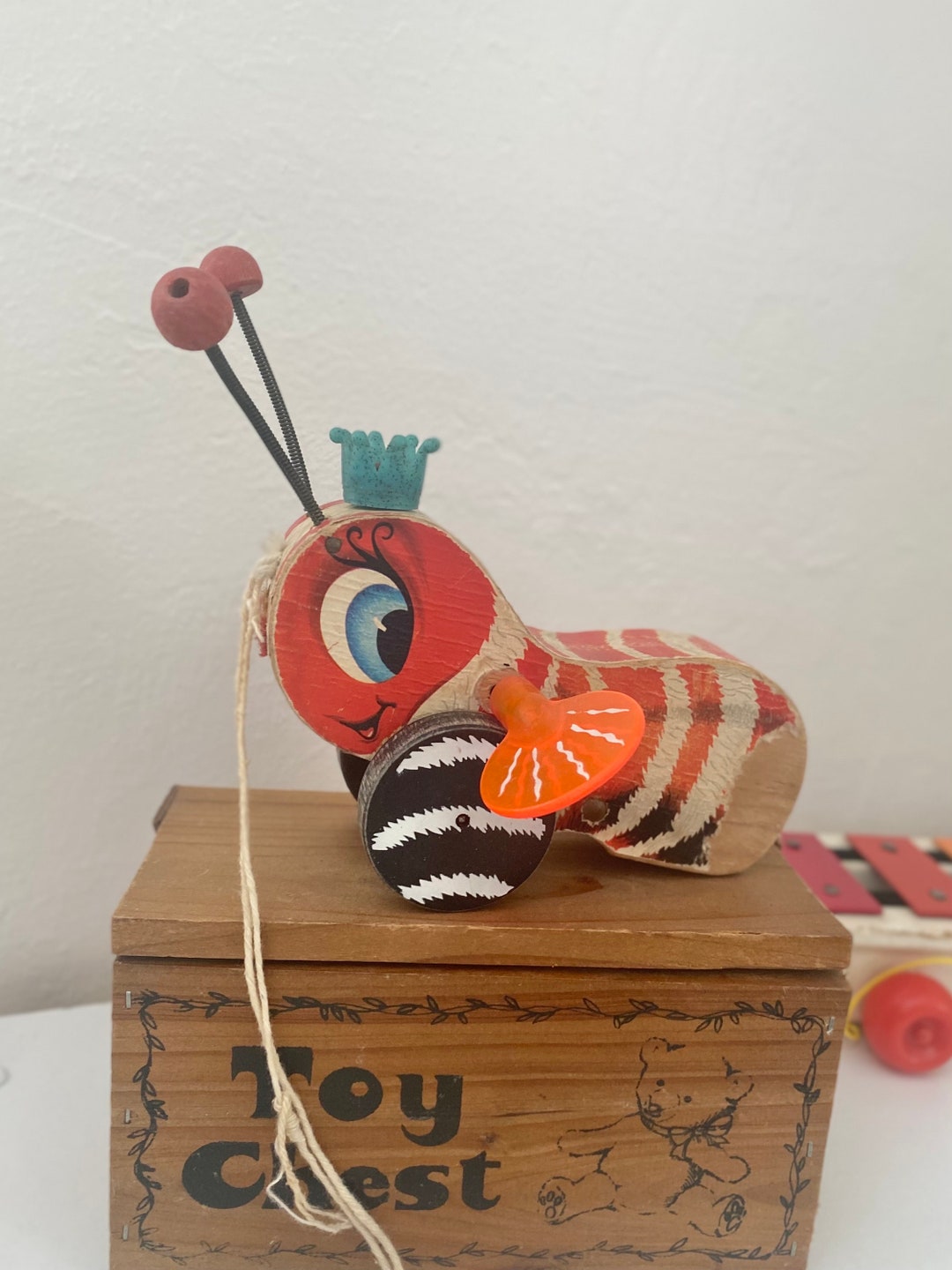 Vintage Fisher Price Queen Buzzy Bee #444 Pull Toy With String - Etsy