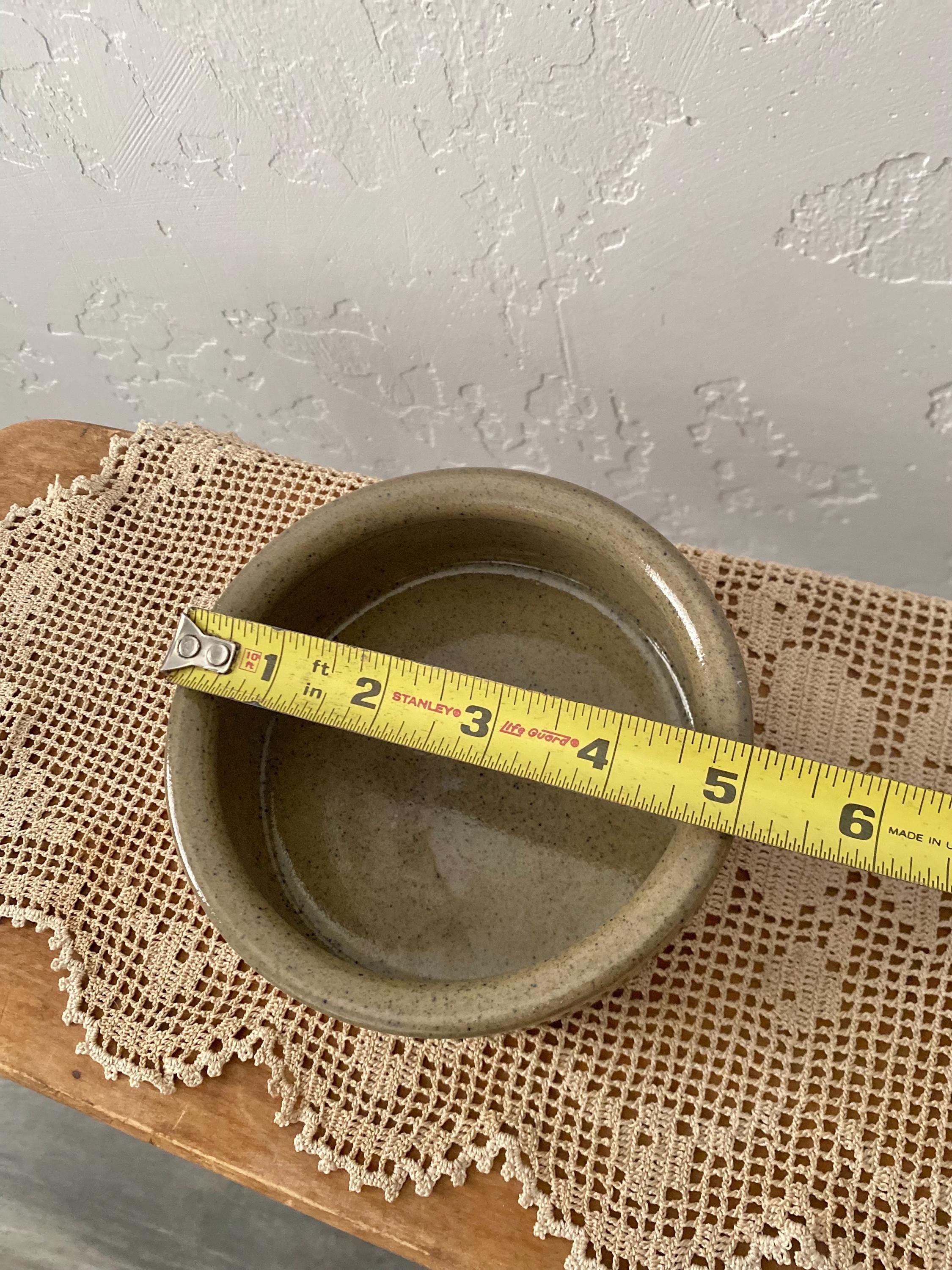 MOIRA Farmhouse Stoneware Pottery Cat’s Meow Cat Dish | Made in England ...