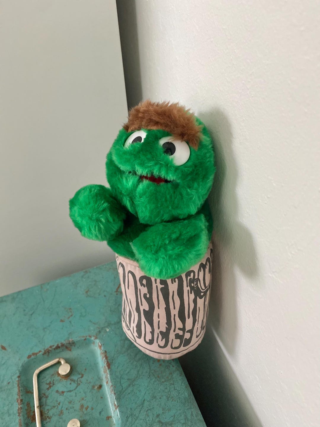 Vintage 1989 Applause Sesame Street Oscar the Grouch Trash Can Puppet ...