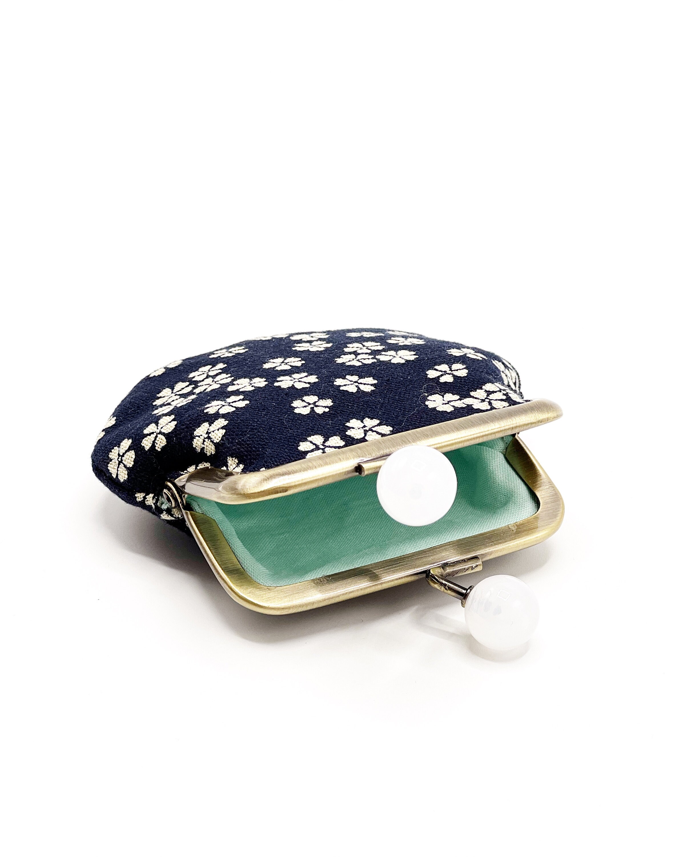 Handmade Indigo Sakura Mini Kiss Lock Coin Purse-cute Airpods Case ...