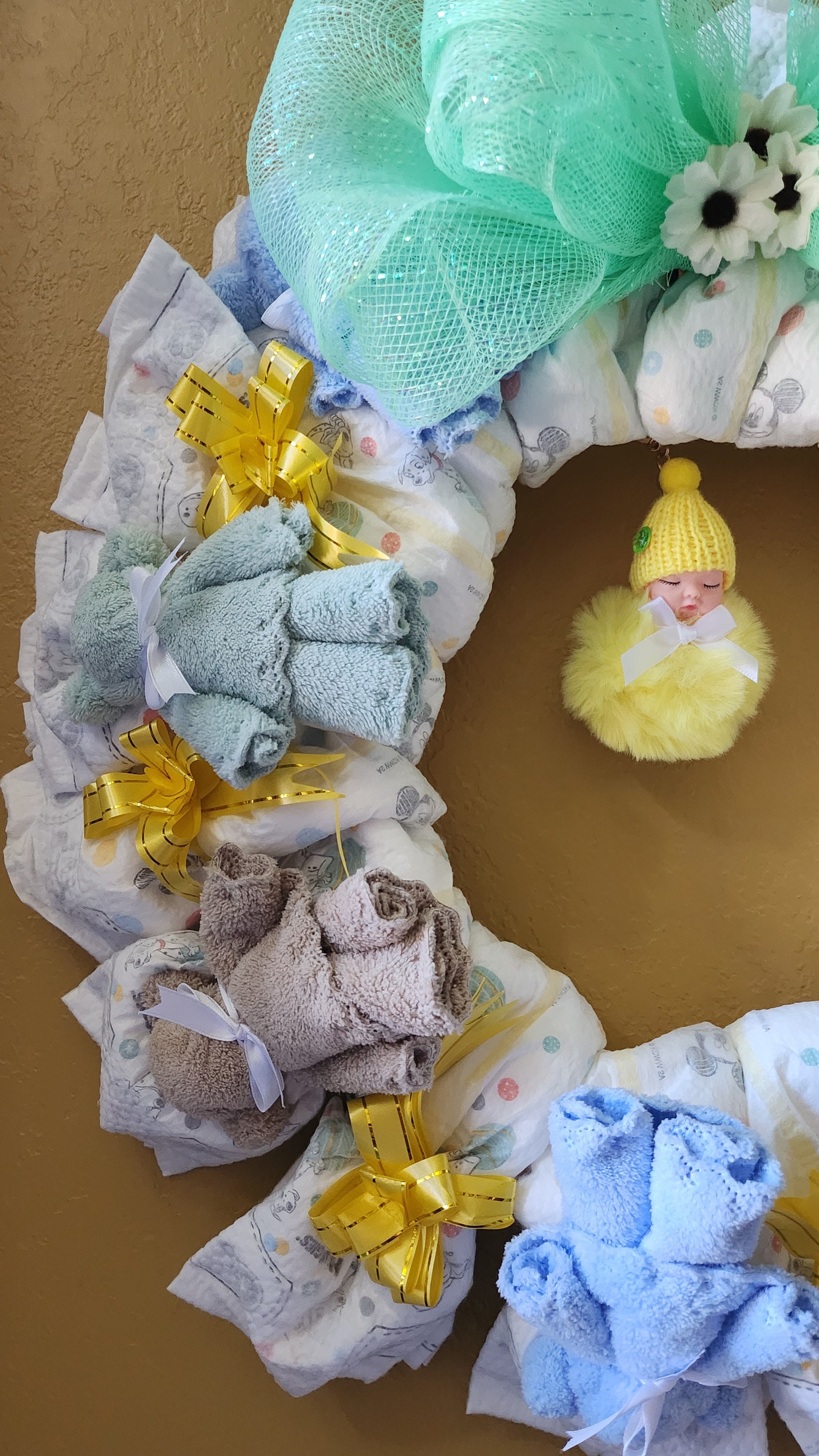 Diaper Wreath, Baby Shower Gift, Baby Shower Diaper Wreath, Baby Gift ...