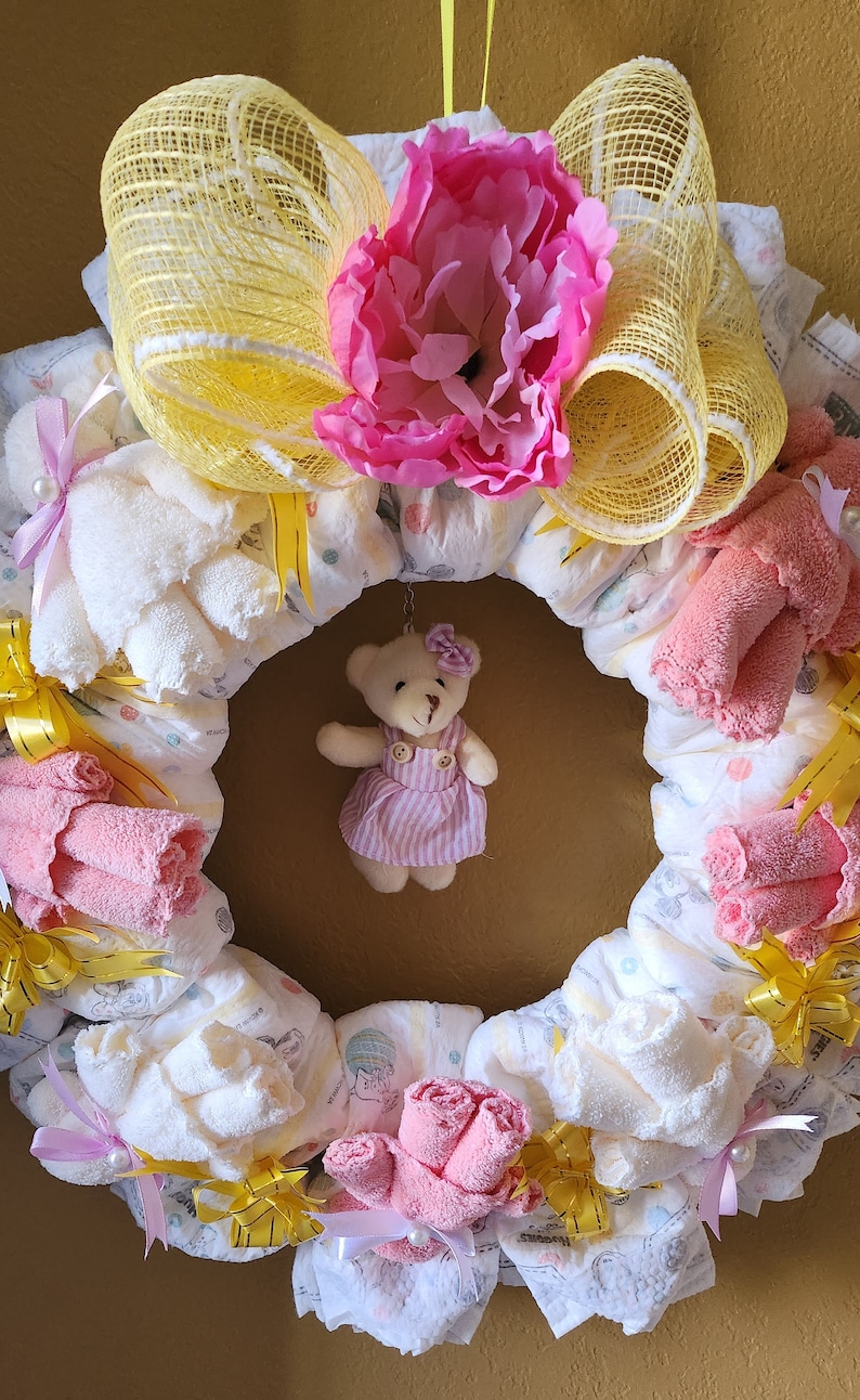 Diaper Wreath, Baby Shower Gift, Baby Shower Diaper Wreath, Baby Gift ...