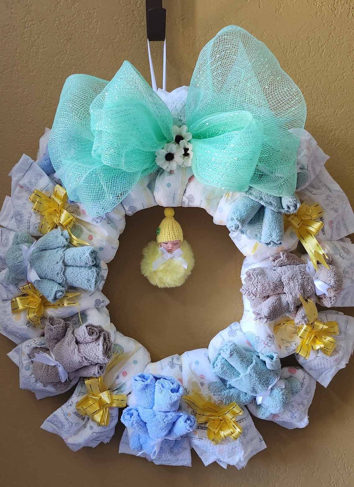 Diaper Wreath, Baby Shower Gift, Baby Shower Diaper Wreath, Baby Gift ...
