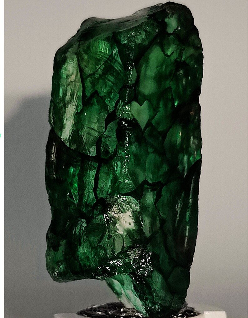 Raw Rough Emerald With AAA Quality Emerald Green Rough Emerald Green ...