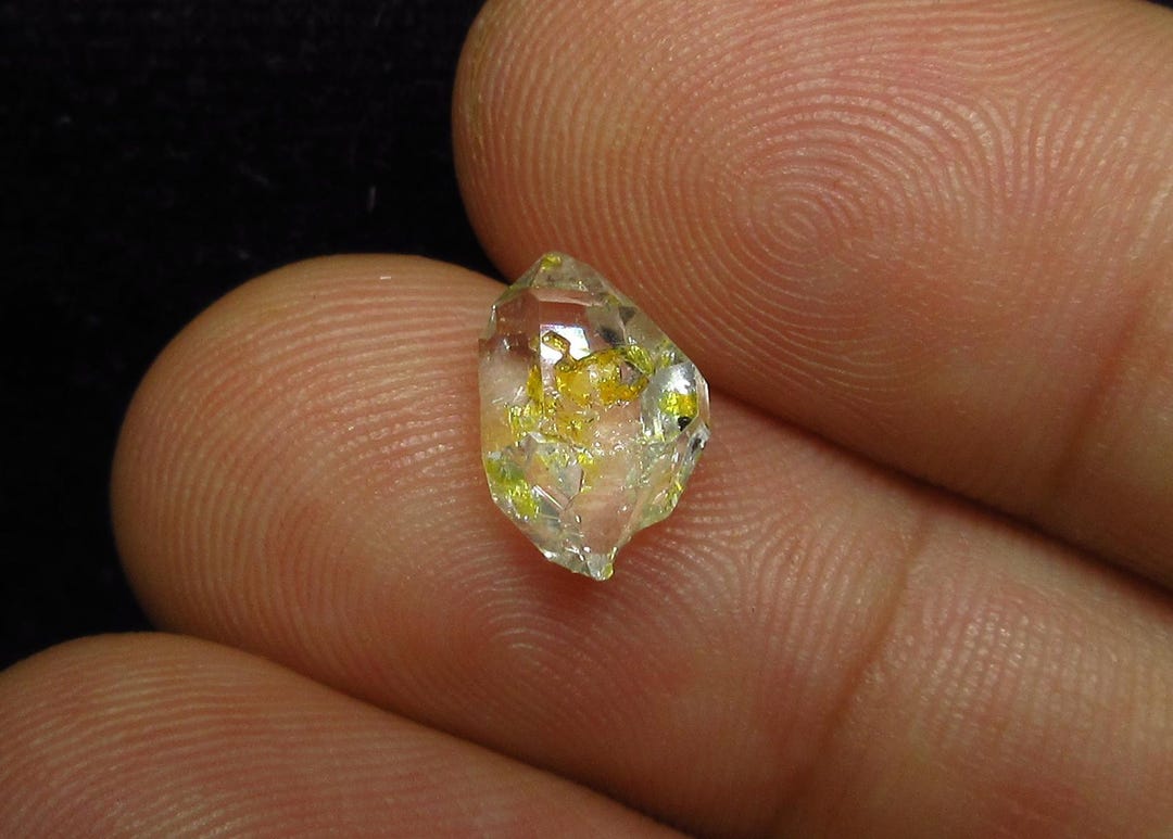 713_petroleum Quartz (non-precious Natural Stone) - Etsy