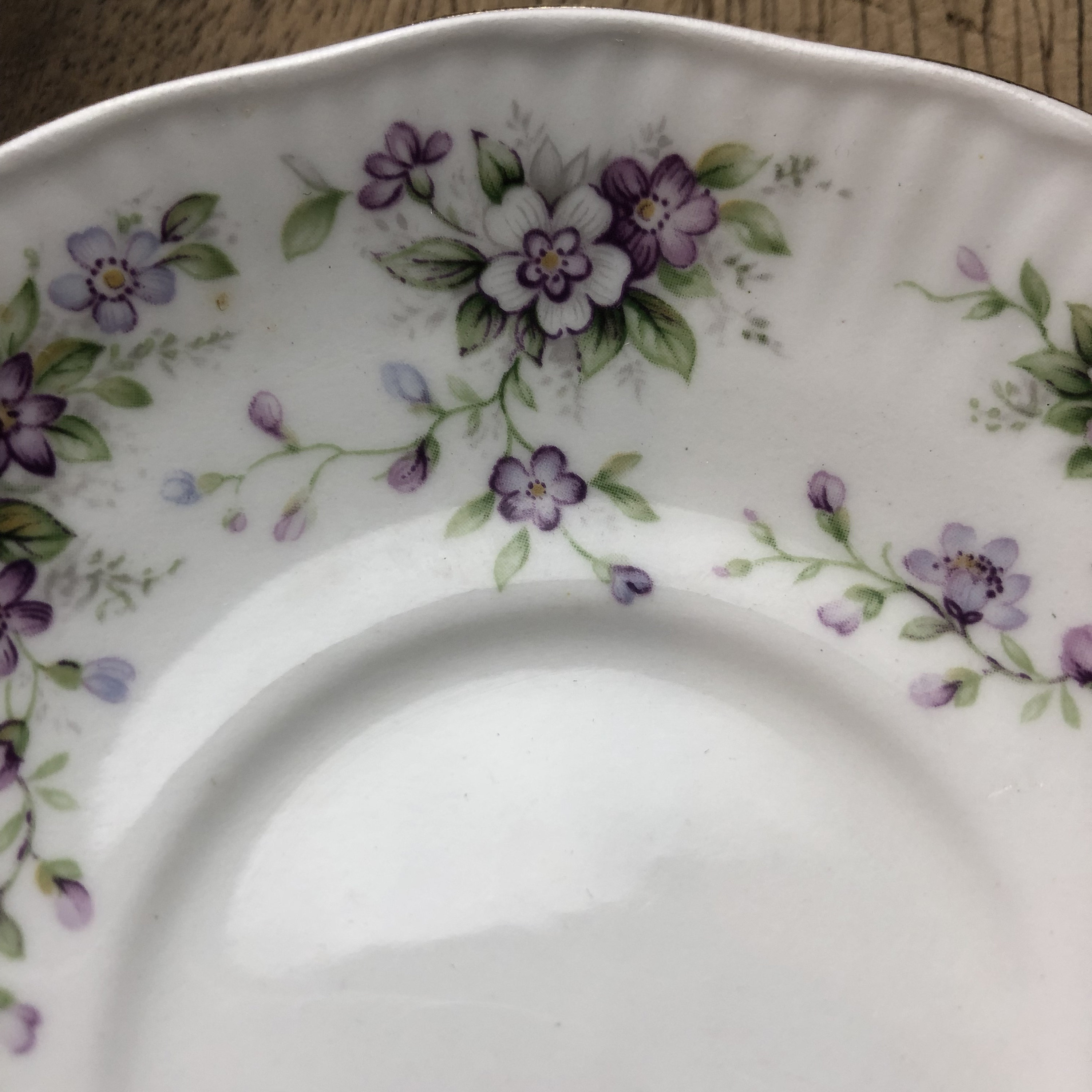 Vintage ELIZABETHAN England Fine Bone China Desert Teacup White Side ...