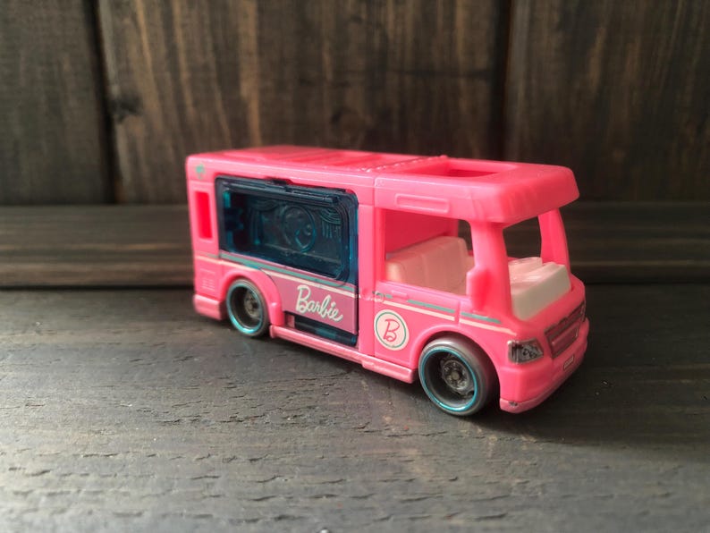Dreamcamper Pink Mattel HOT WHEELS Barbie 1:64 Miniature Die Cast Car ...