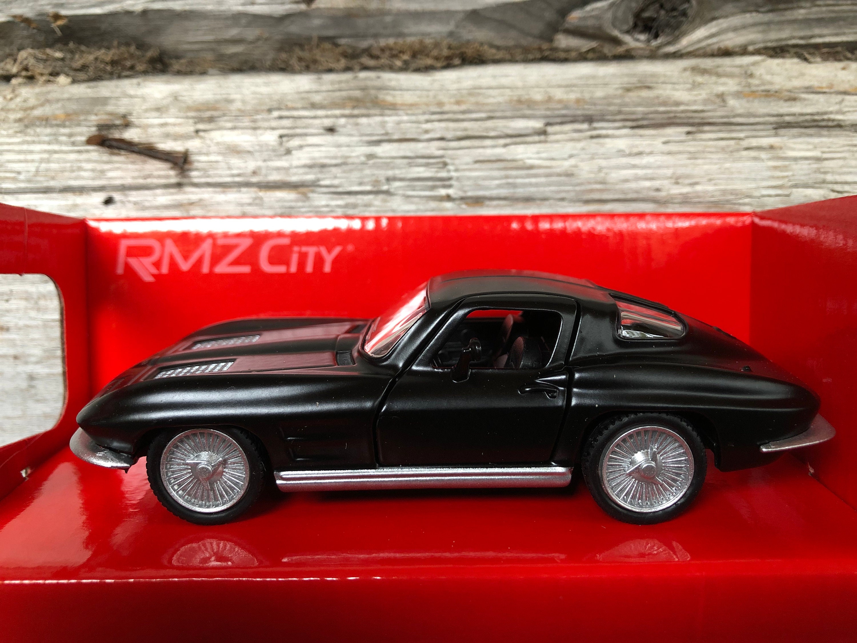 Chevrolet Corvette Stingray Split Window 1963 Matt Black RMZ Metal 1:36 ...