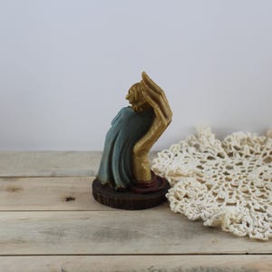 Vintage Child Resting in the Hand of Jesus-italy - Etsy