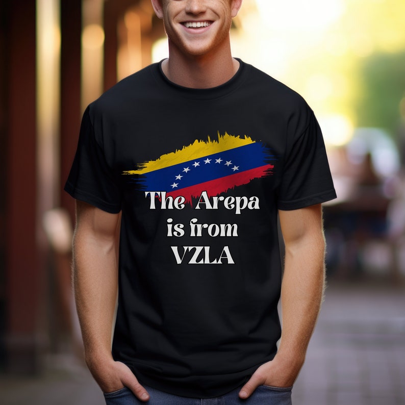 Camiseta Con La Bandera De Venezuela- La Arepa Es De Venezuela ...