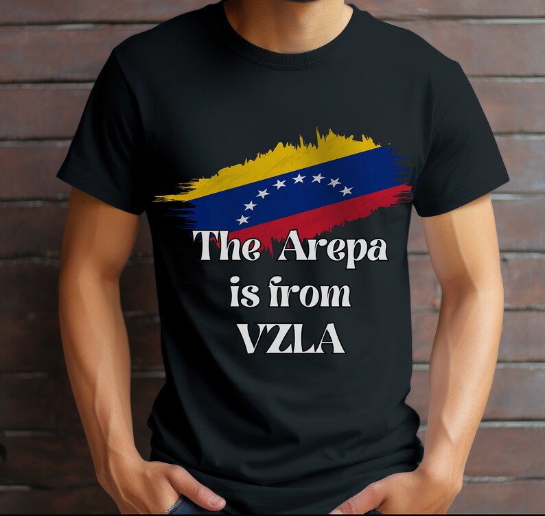 Camiseta Con La Bandera De Venezuela- La Arepa Es De Venezuela ...