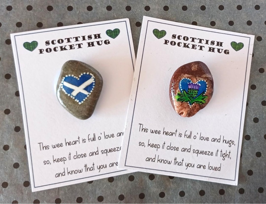 Hand Painted Scottish Pocket Hug Pebble: Thistle or Saltire - Etsy UK