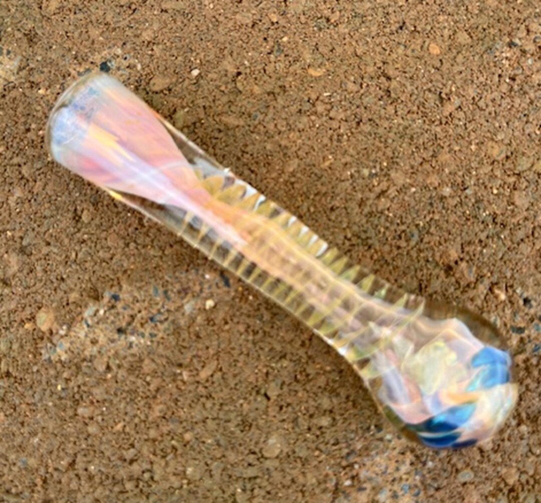 Chillum Glass Pipe Hand-blown, Color Changing Fume Chillum Glass Pipes ...