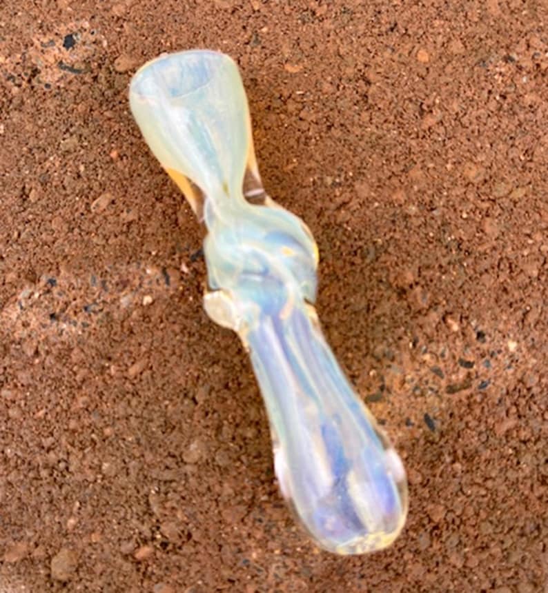 Chillum Glass Pipe Hand-blown, Color Changing Fume Chillum Glass Pipes ...