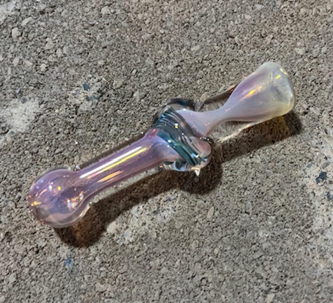 Chillum Glass Pipe Hand-blown, Color Changing Fume Chillum Glass Pipes ...