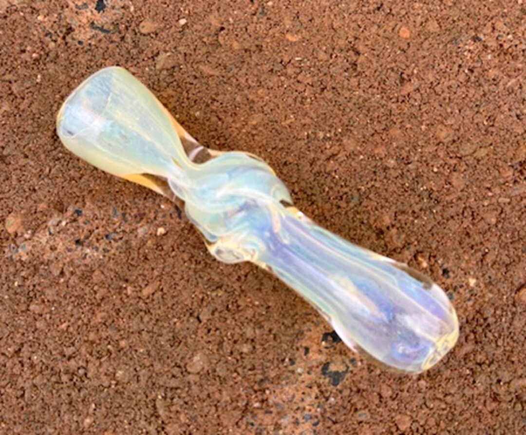 Chillum Glass Pipe Hand-blown, Color Changing Fume Chillum Glass Pipes ...