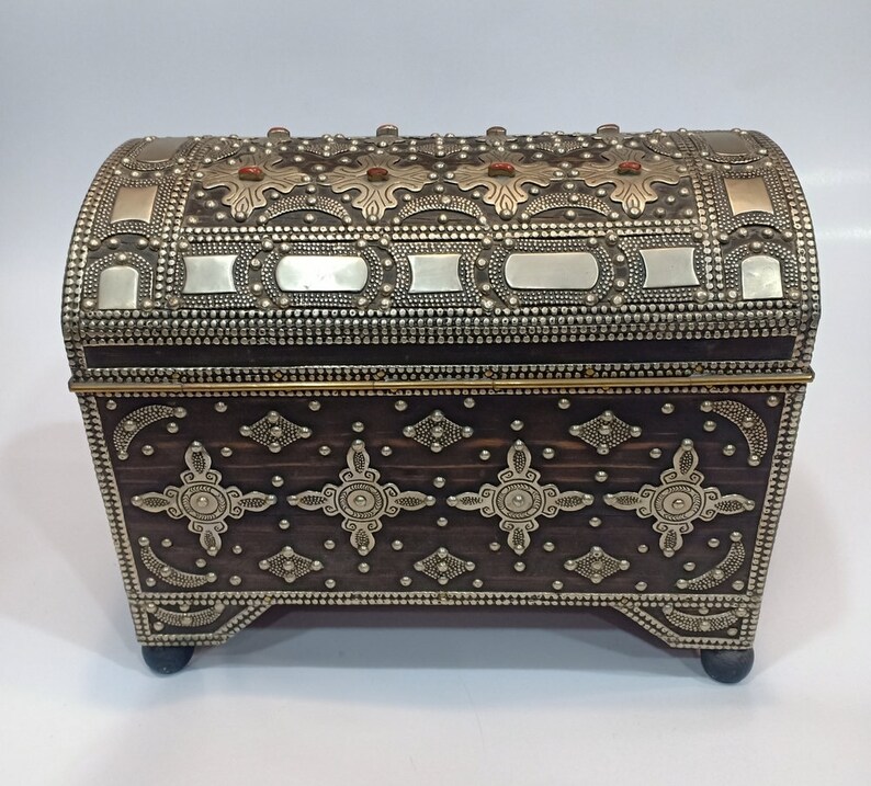 Vintage Moroccan Box Decorated With Metal and Coral Stones - Etsy
